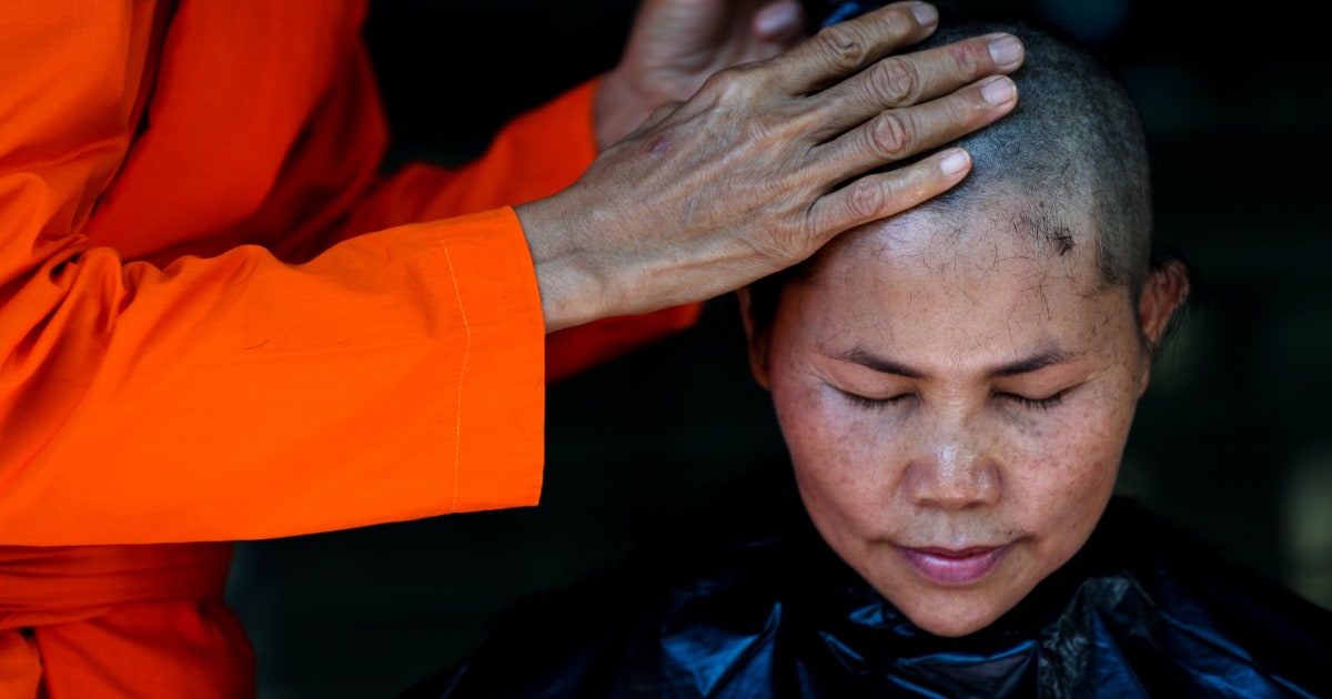 Thailand's rebel female Buddhist monks defy tradition