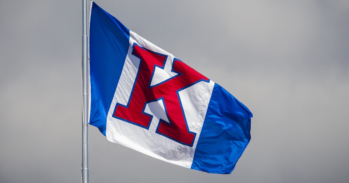 University of Kansas basketball team's jet makes emergency landing ...