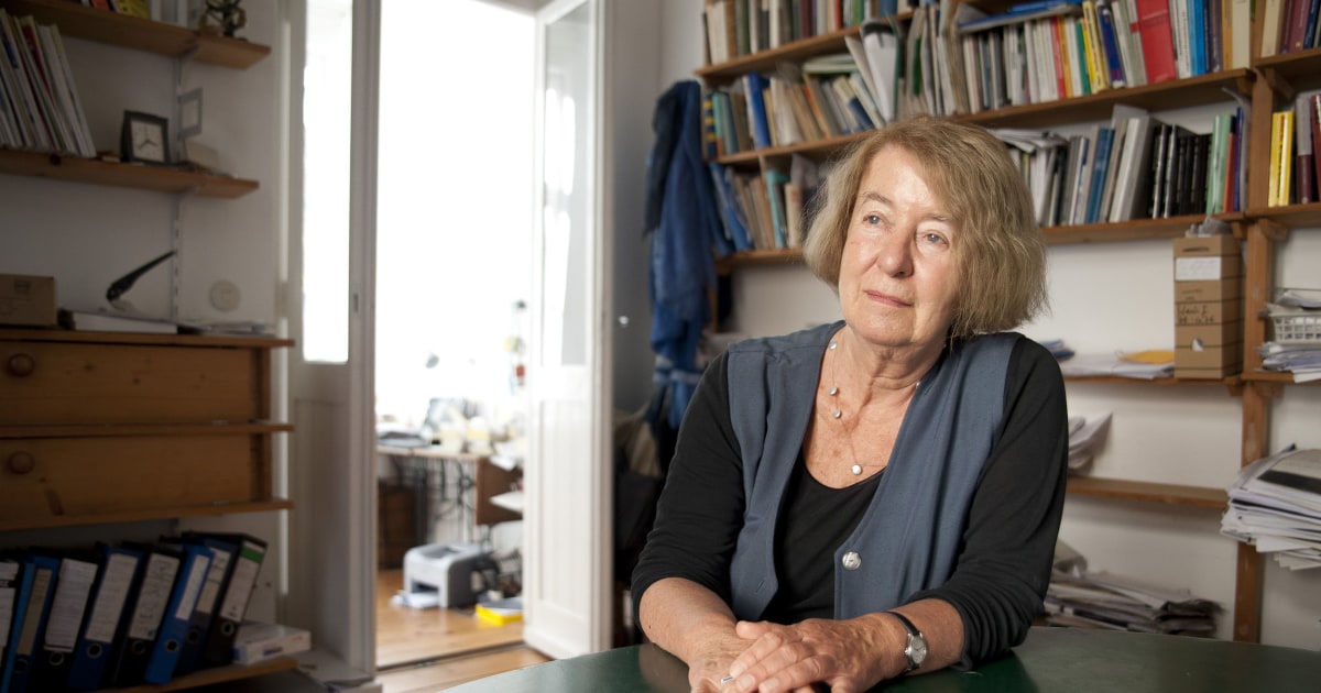 Nazi's paintings now fund foundation for Jews