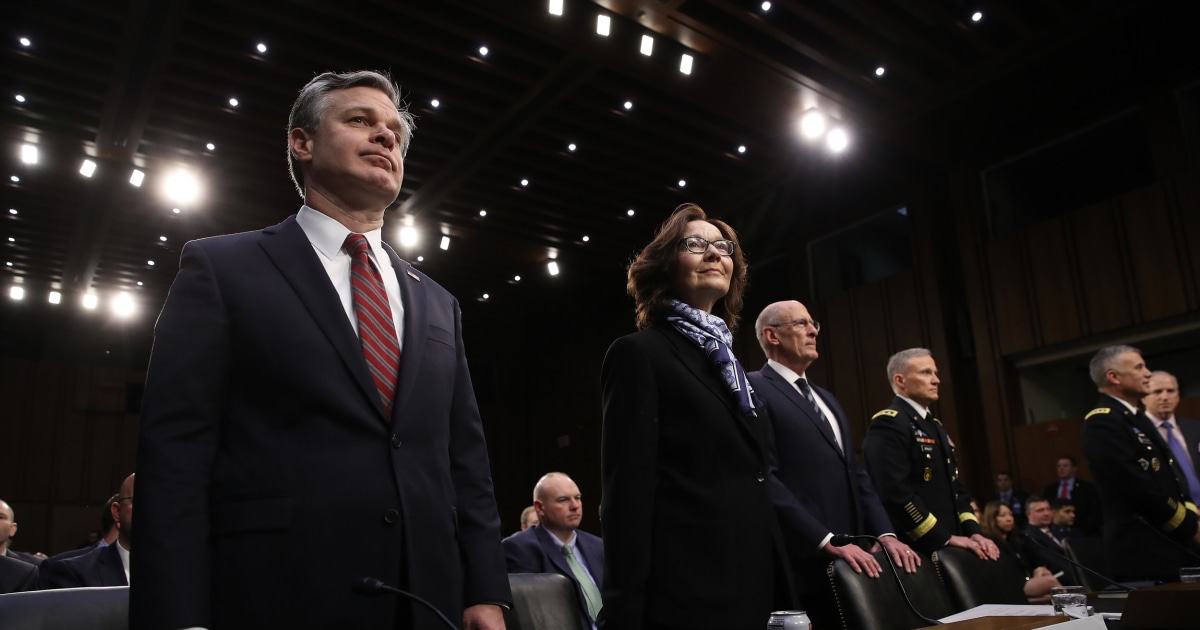 Trump And His Intel Chiefs Are Worlds Apart On Isis Russia Border