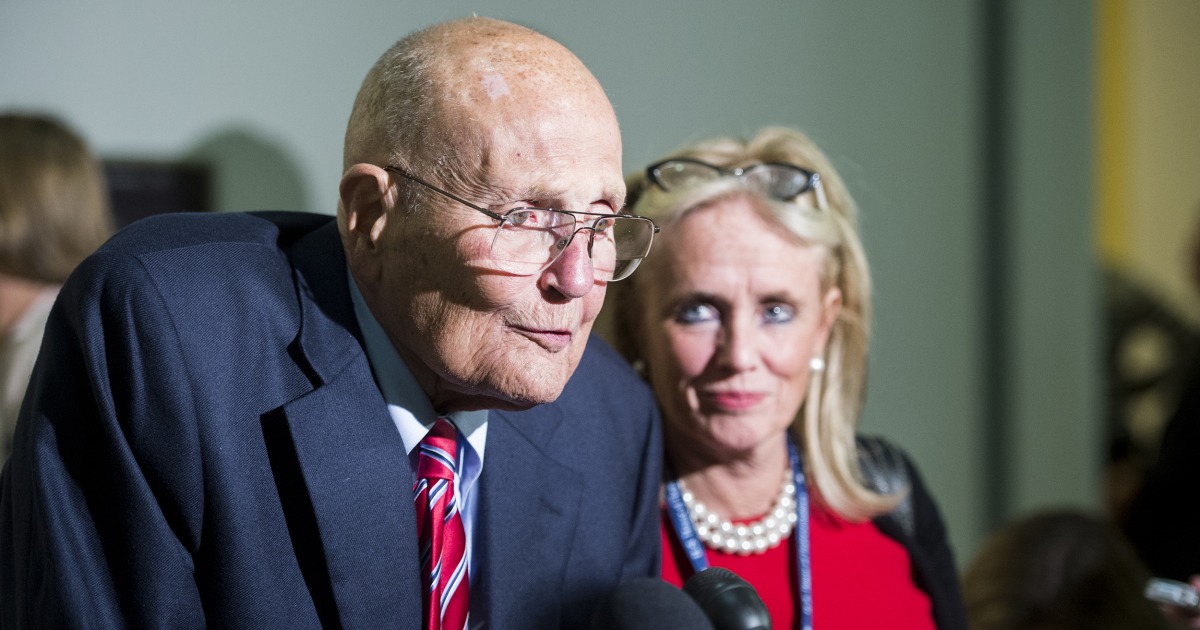 Widow, Republicans and Democrats blast Trump for crass Dingell 'hell ...