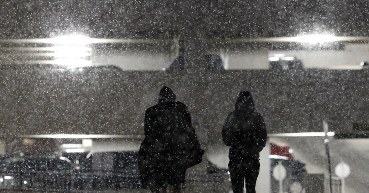 Winter storm stretching across much of U.S. brings crashes, air travel woes