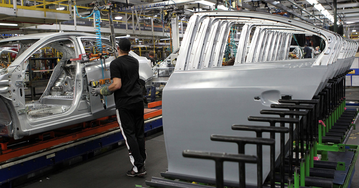 'Gut-wrenching' day as production ends at Ohio GM assembly plant