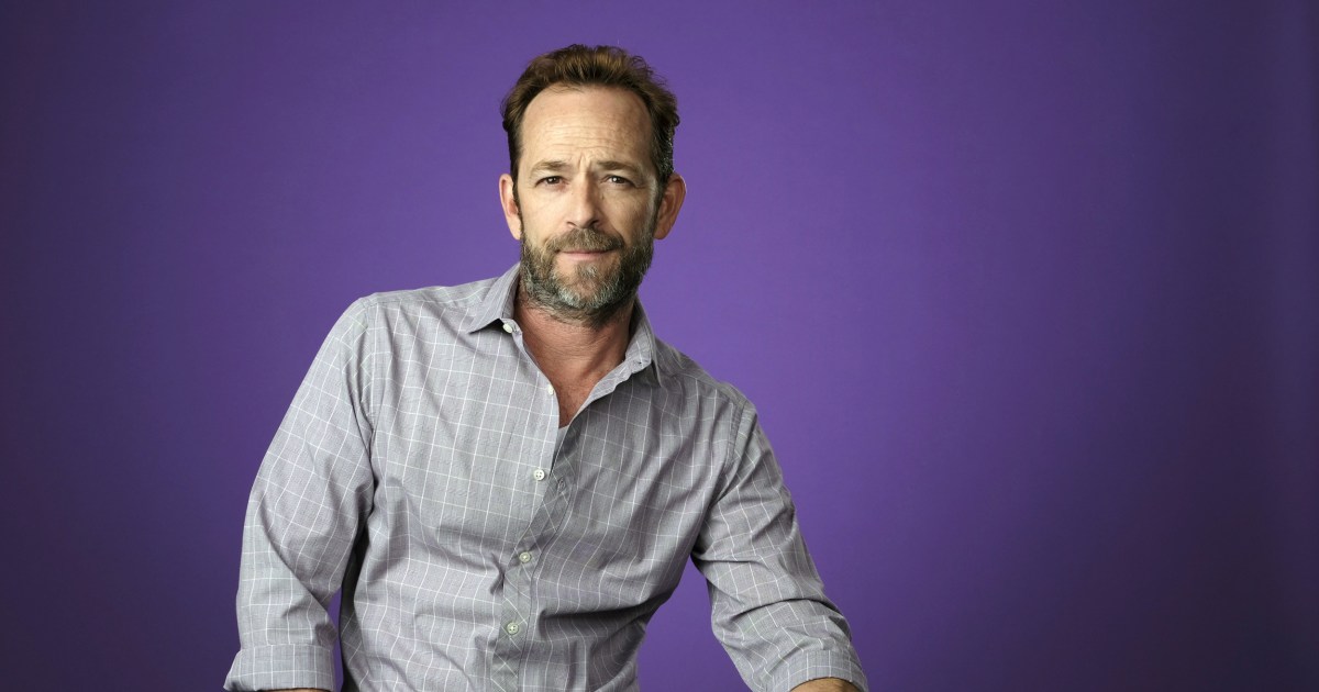Luke Perry, of '90210' fame, dead at age 52