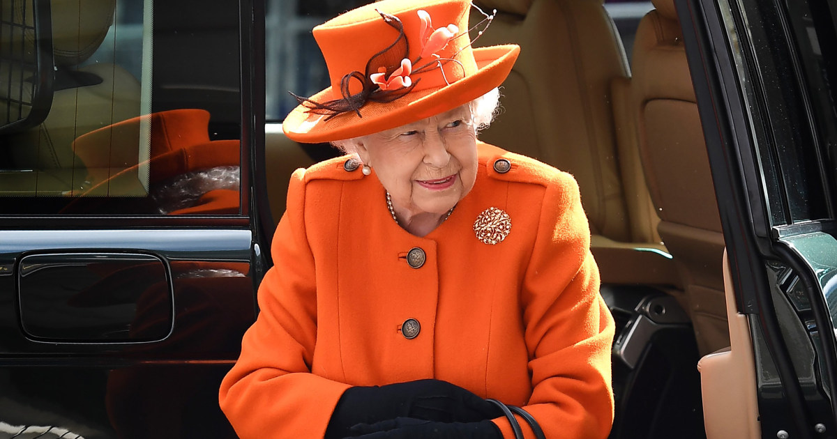 Queen Elizabeth II posts on Instagram for first time
