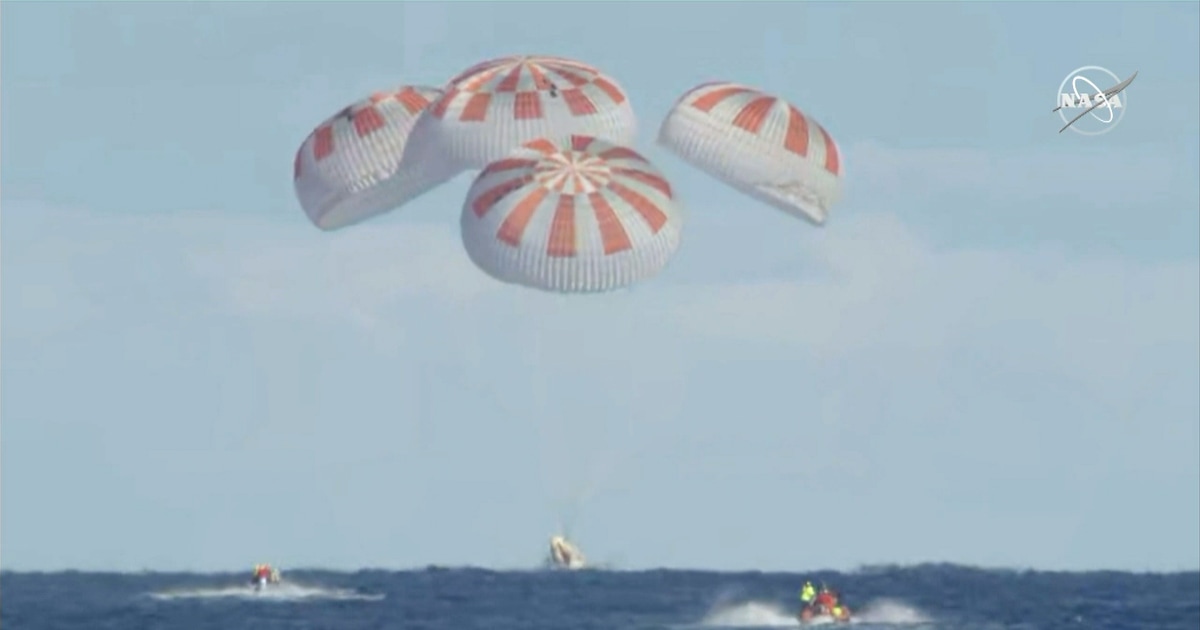 SpaceX's Crew Dragon capsule returns to Earth after historic test flight