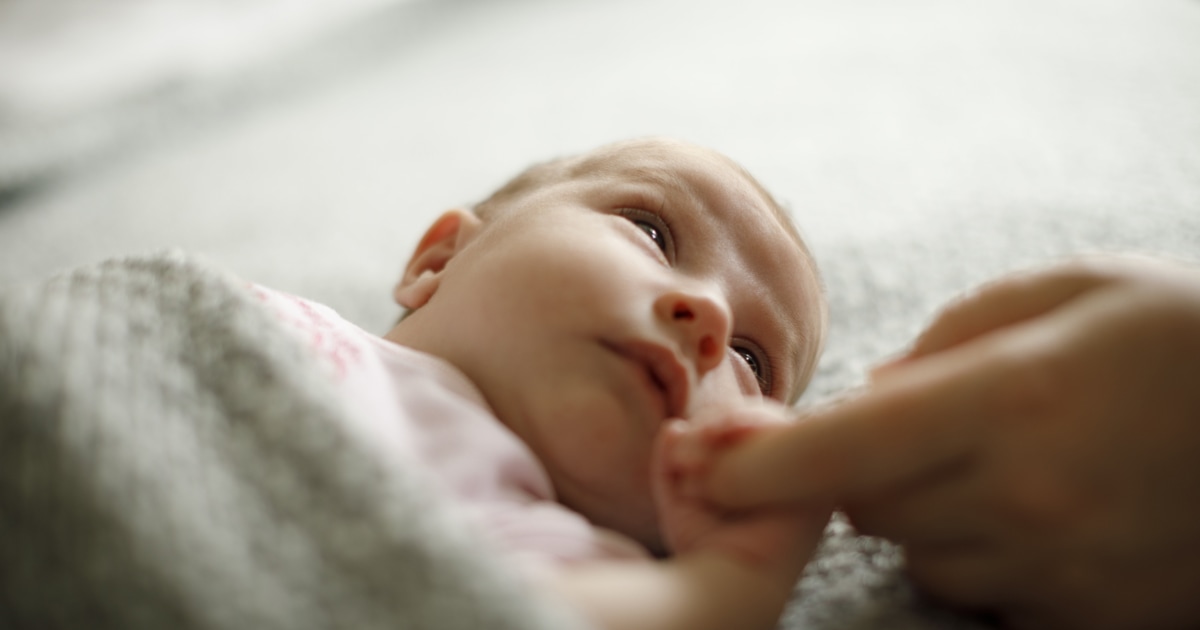3D scans reveal for the first time how a baby's head changes shape ...