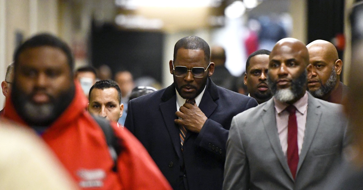 R. Kelly judgment withdrawn after lawyers say he can't read