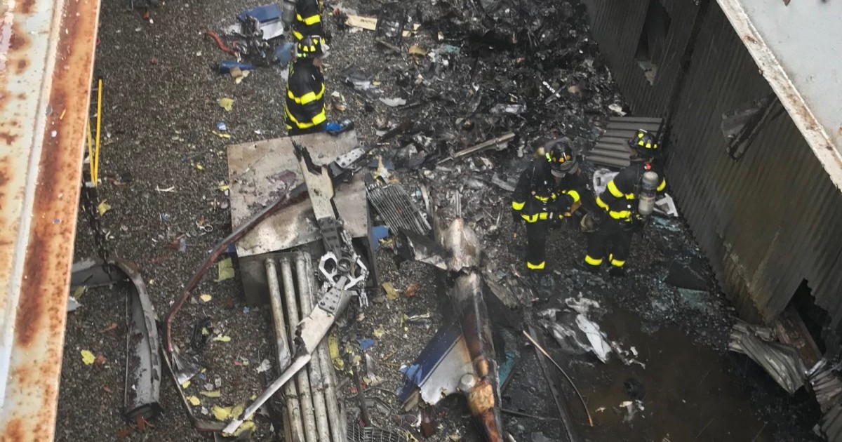 Helicopter crash on top of building in midtown Manhattan kills pilot