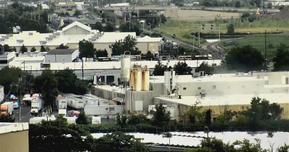 2 injured after chemical fire at New Jersey factory