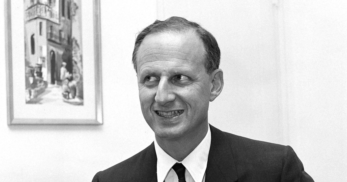 Robert Morgenthau, longest-serving Manhattan DA, dies at 99