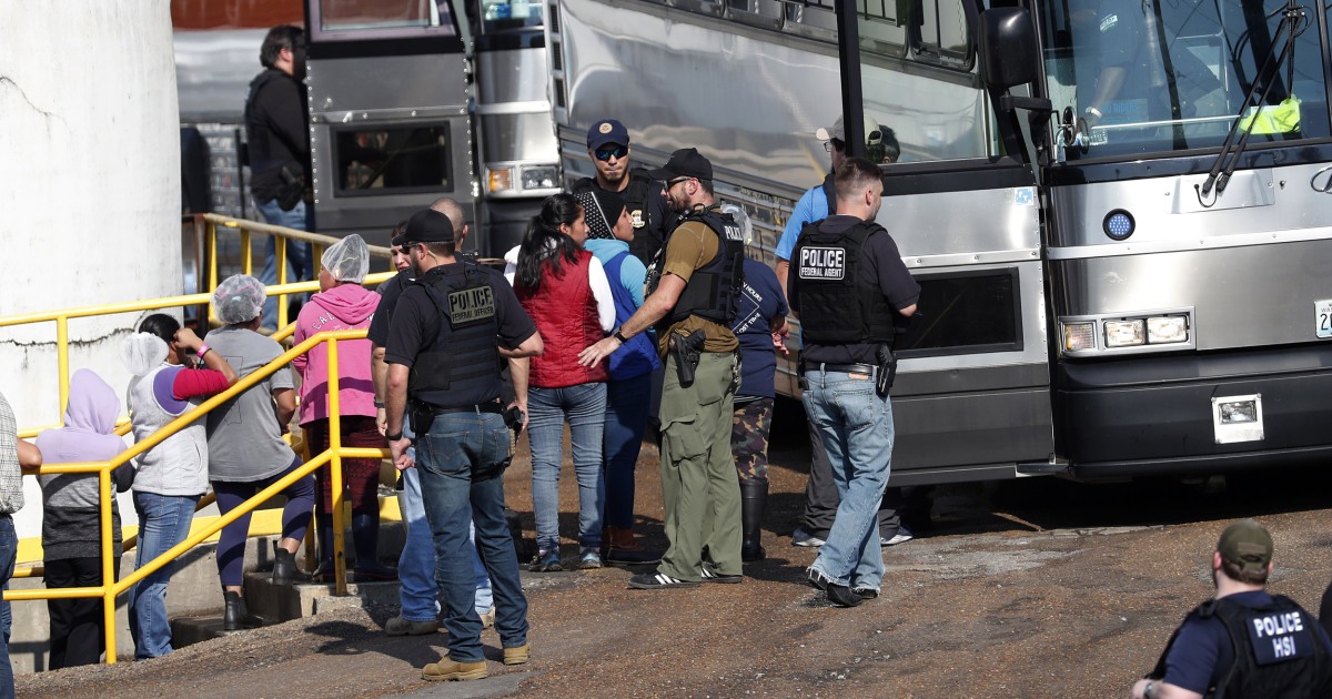 ICE raids sweep up 680 undocumented immigrants across Mississippi