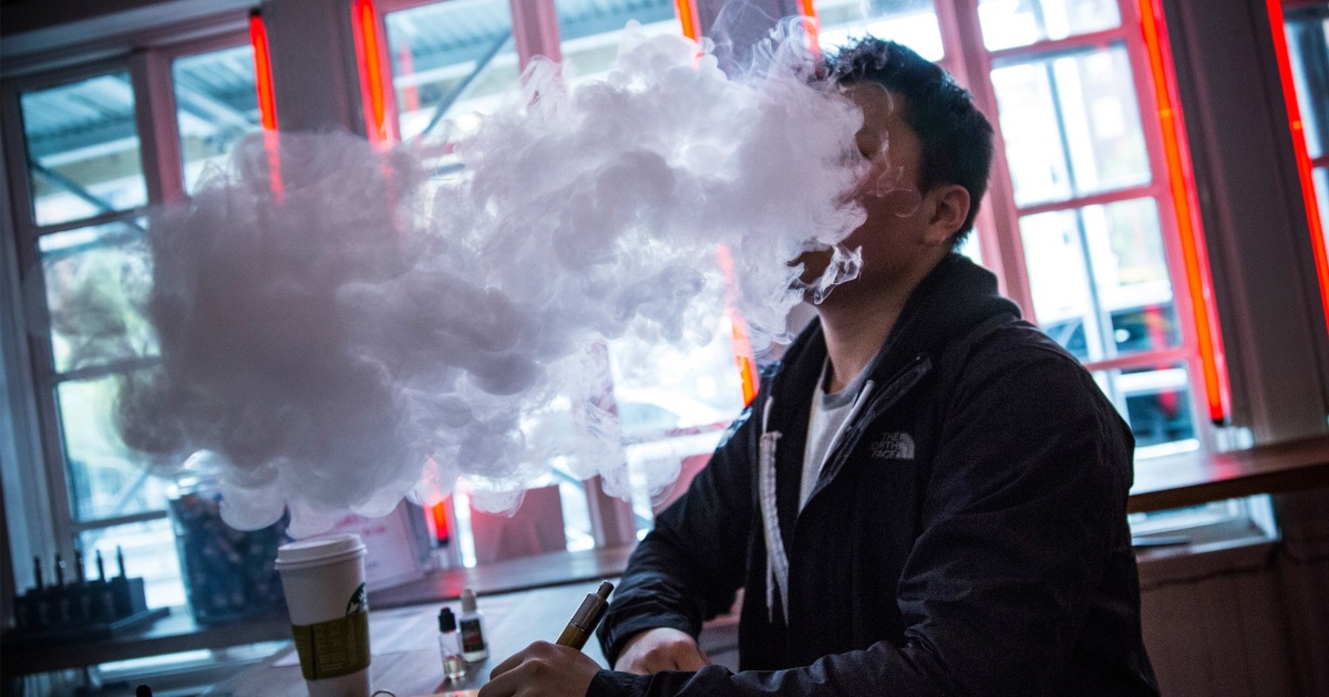 E-Cigarettes Deliver Harmful Chemicals, Report Finds