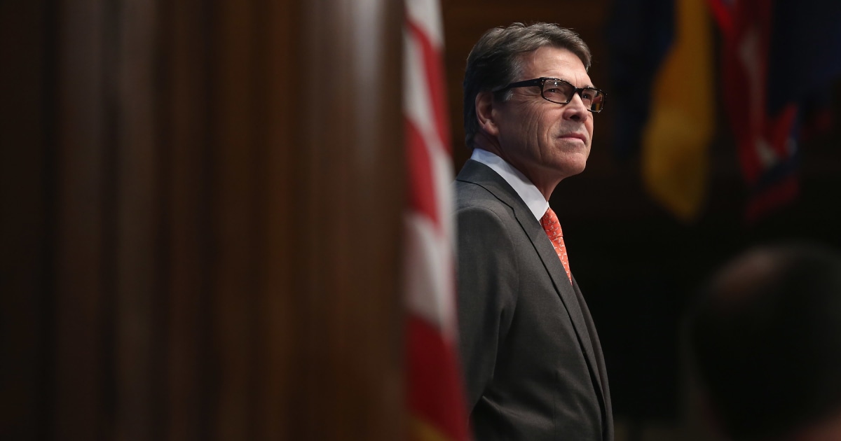 Trump blames Energy Secretary Rick Perry for Ukraine call at center of ...