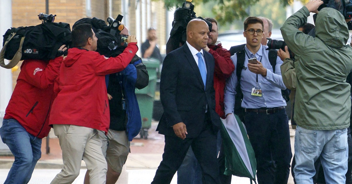 Atlantic City mayor admits theft from youth basketball team