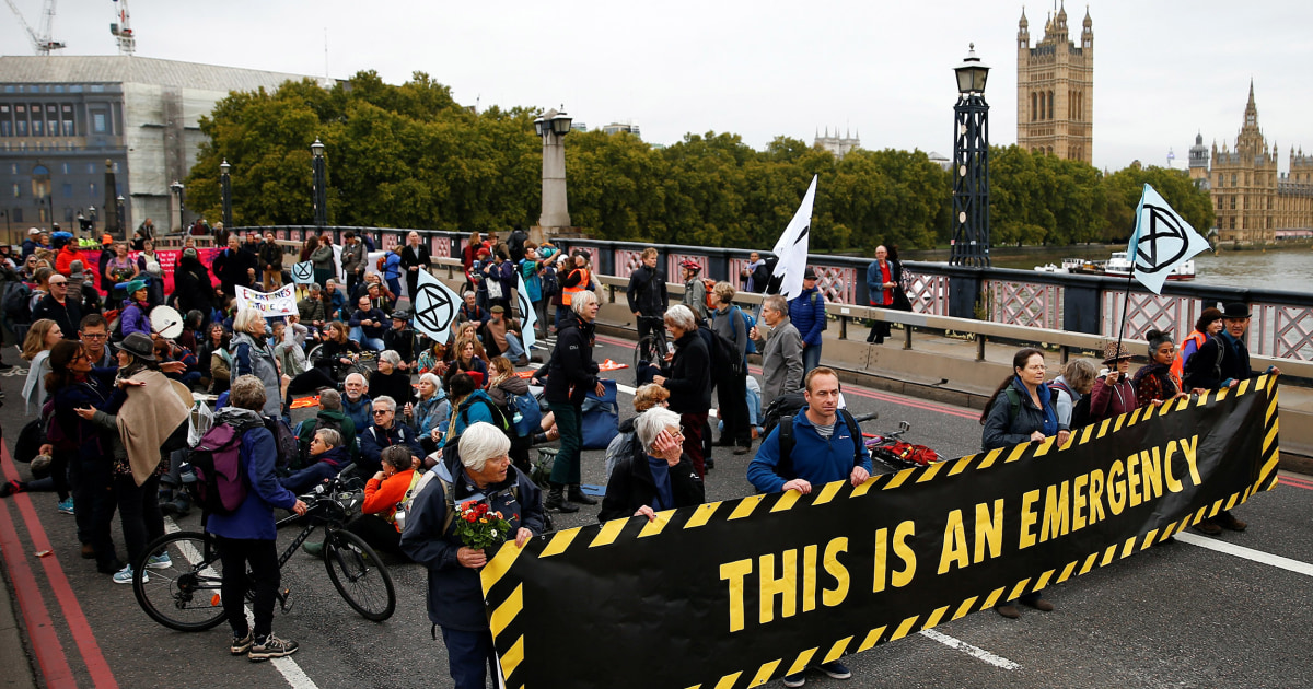 Protests block roads in European cities, urging climate action