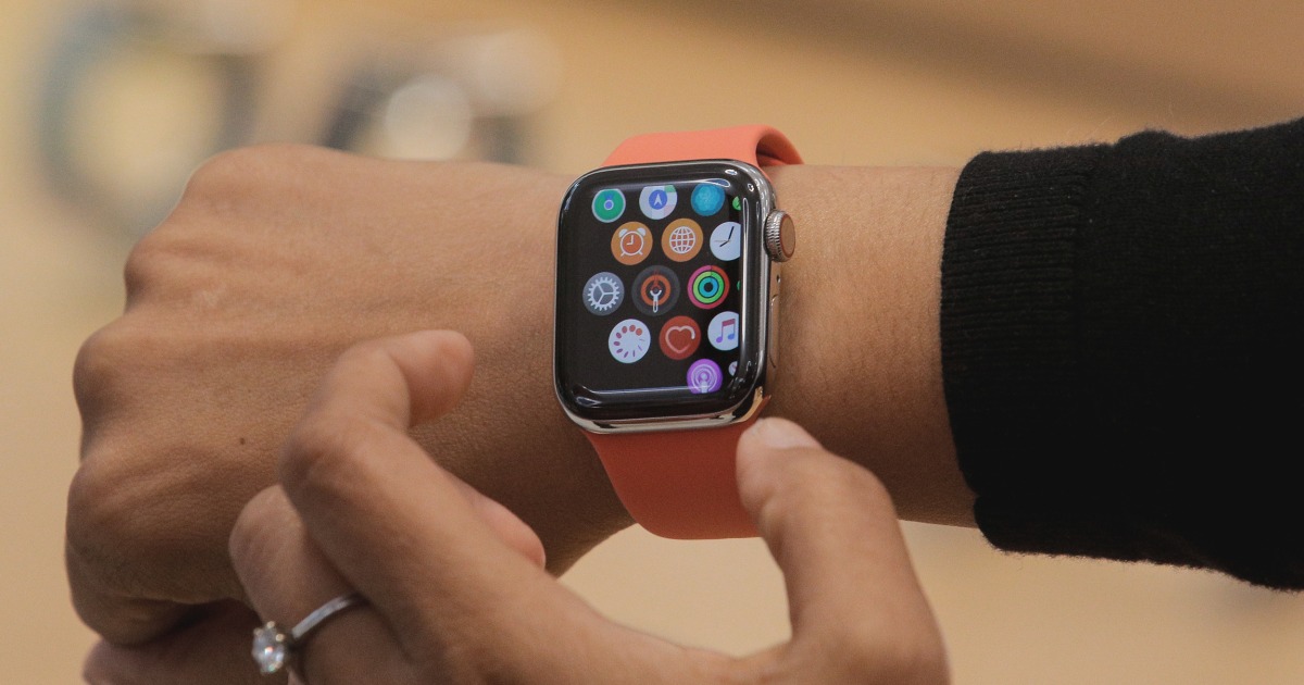 Apple Watch's 'Hard Fall' feature automatically calls 911 for hiker ...