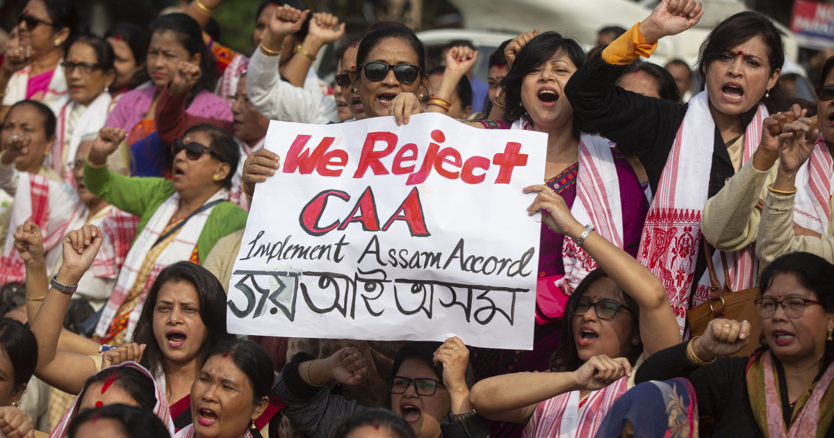 23 dead as protests grow against India citizenship law