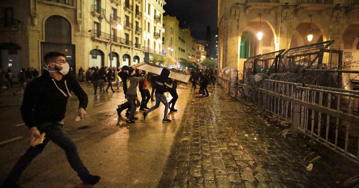 Hundreds injured in Lebanon amid continued crackdown on Beirut protests