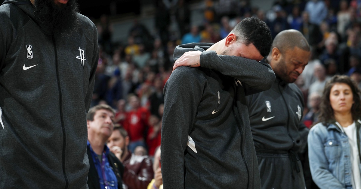 NBA players take the floor with heavy hearts and tear-filled eyes after ...