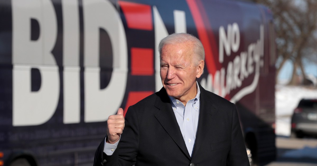 Biden on the bus: Inside the former vice president's final Iowa pitch