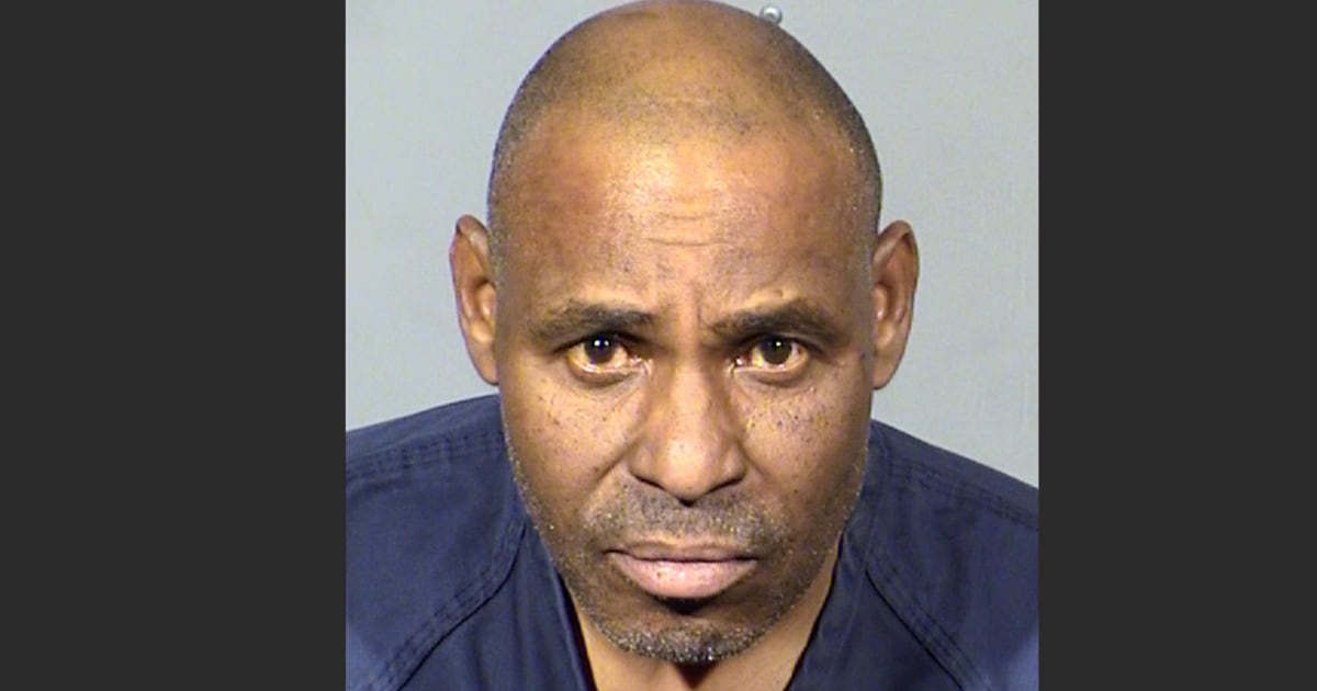 Woman walks into court with her alleged kidnapper, leads police to ...