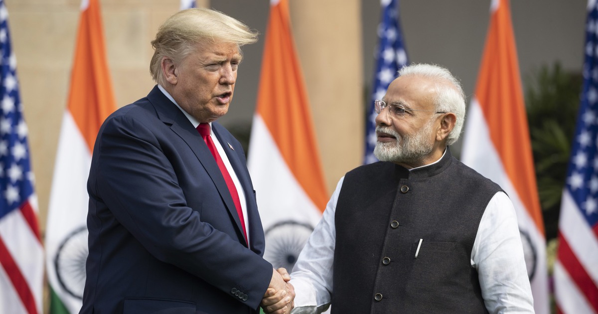 Trump lays into Democratic rivals during India visit