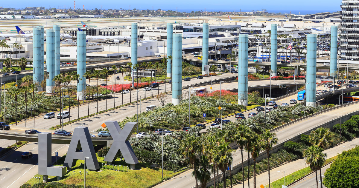 Power outage hits Los Angeles International Airport, nearby polling ...