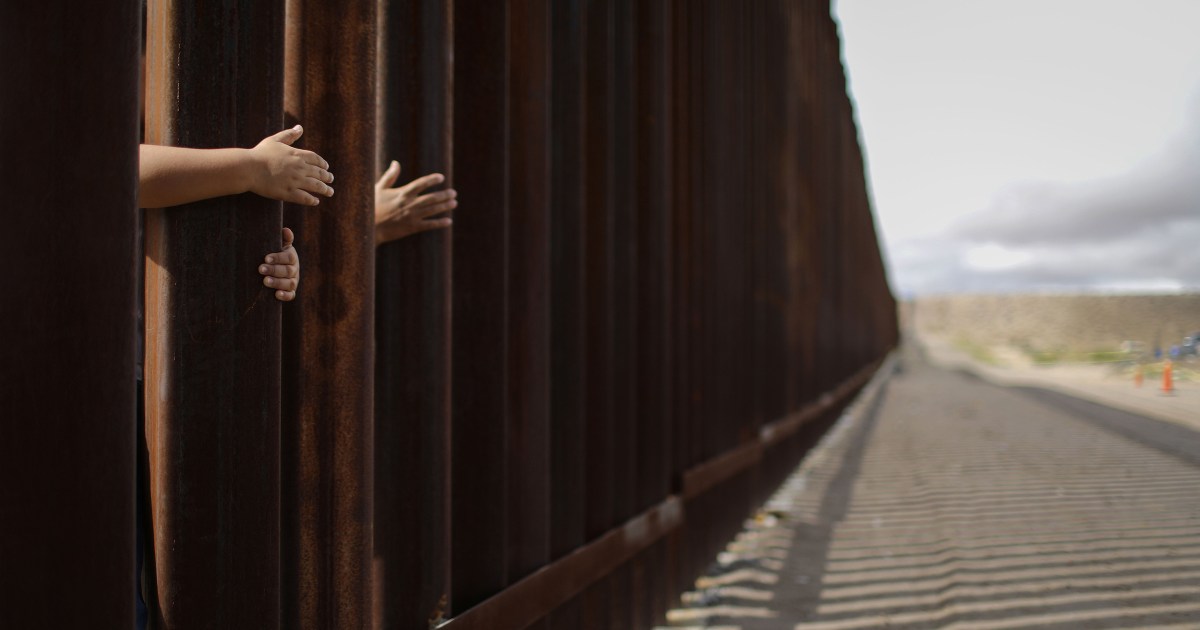 Pregnant Guatemalan woman dies after fall from border wall