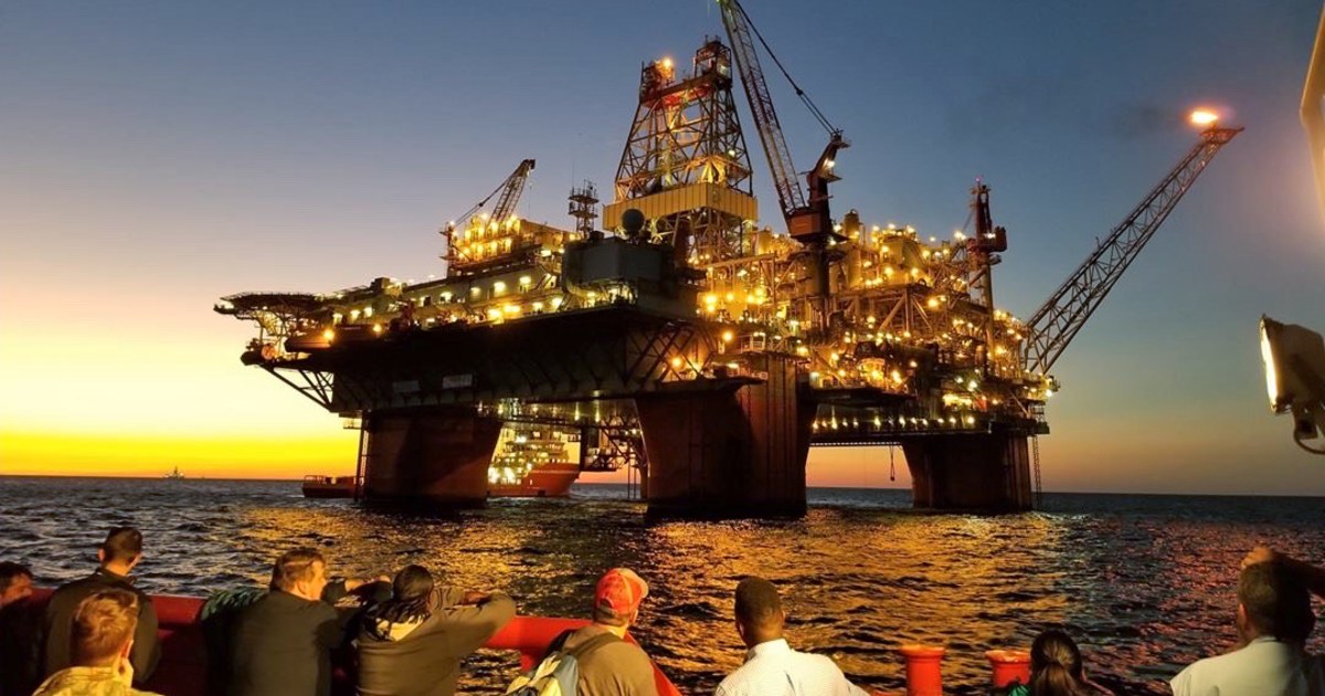 Oil rig workers hit with one-two punch of coronavirus and plummeting ...