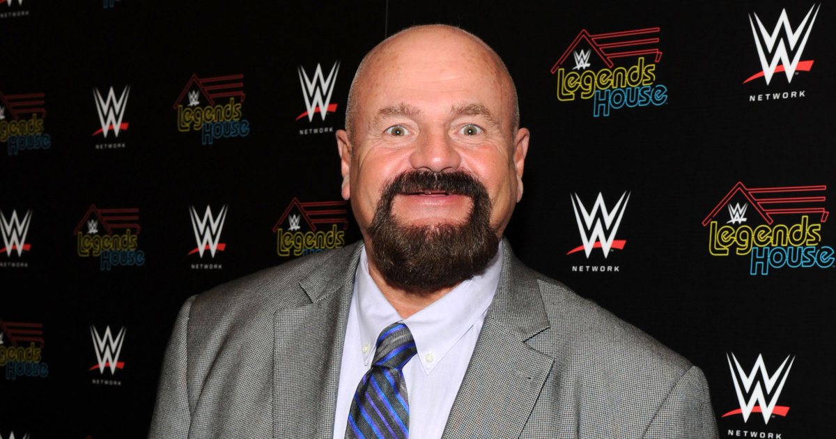 Legendary ring announcer Howard Finkel, longtime voice of pro wrestling ...