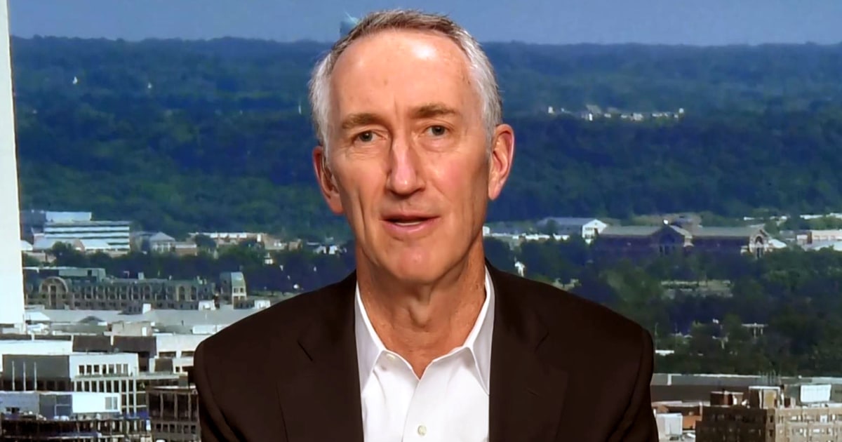 Remdesivir maker 'moving very quickly' with FDA on possible coronavirus ...