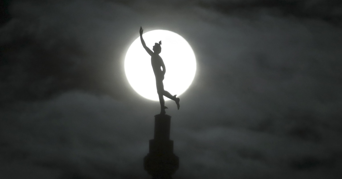 May's Flower Moon: How to see the last supermoon of 2020