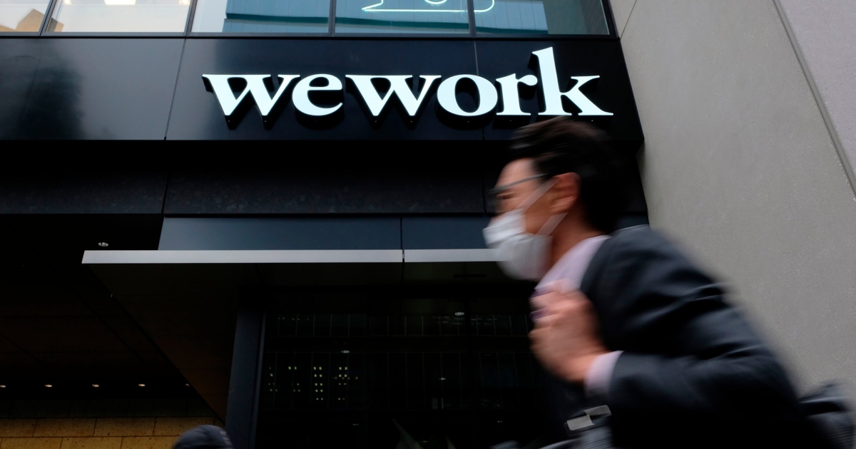 WeWork, una compañía una vez valorada en $47,000 millones, se declara en bancarrota