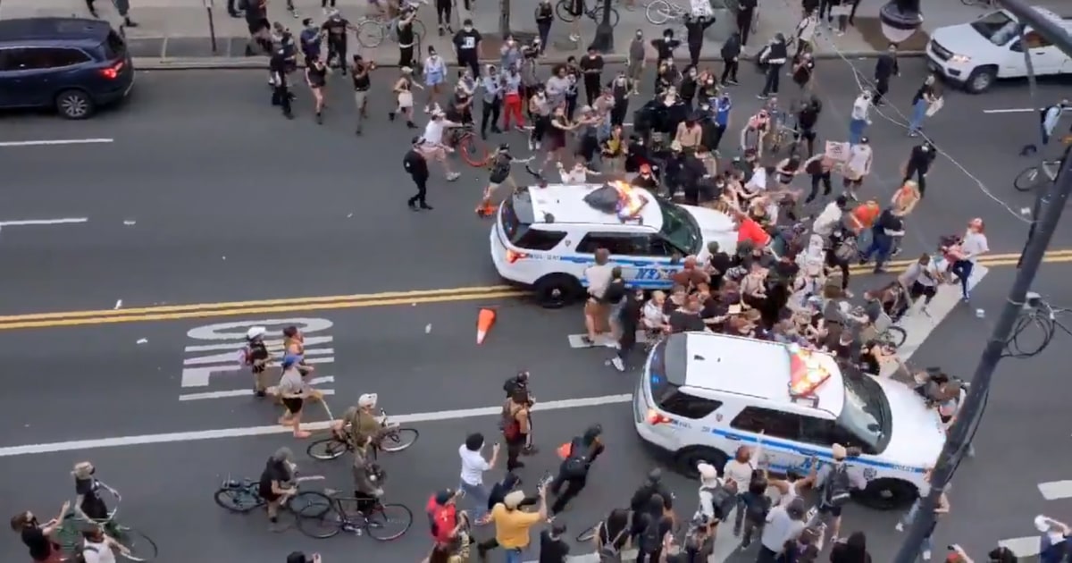 New York Mayor Bill de Blasio defends police after video shows NYPD SUV ...