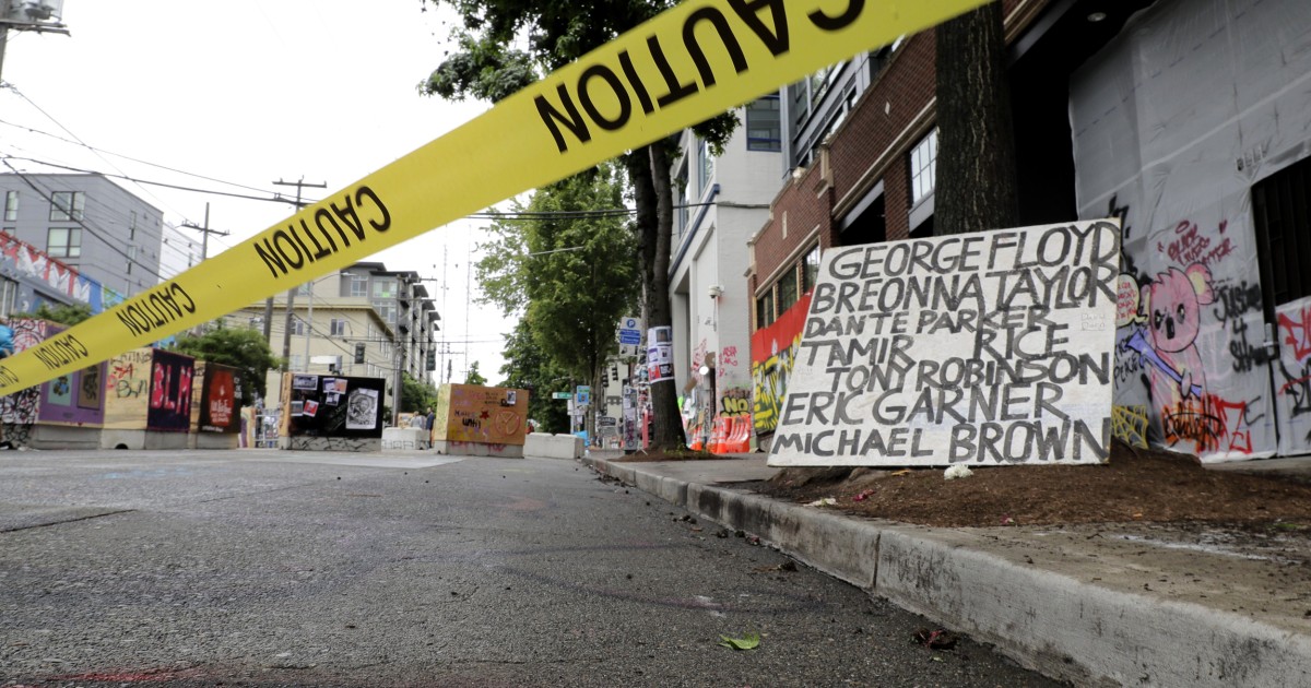 2 shot, 1 dead in violence inside Seattle protest zone