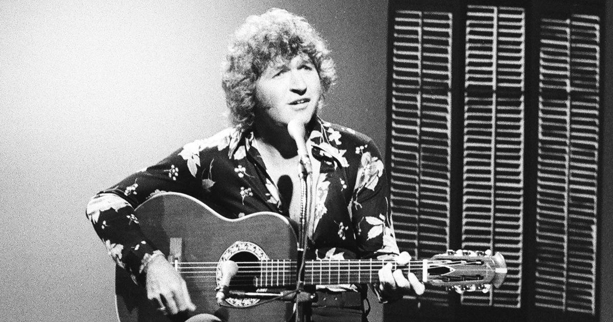 Mac Davis, country star and hit Elvis songwriter, dies at 78