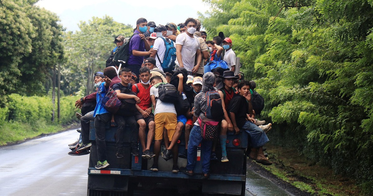 Guatemala says it will return migrant caravan from Honduras to contain ...
