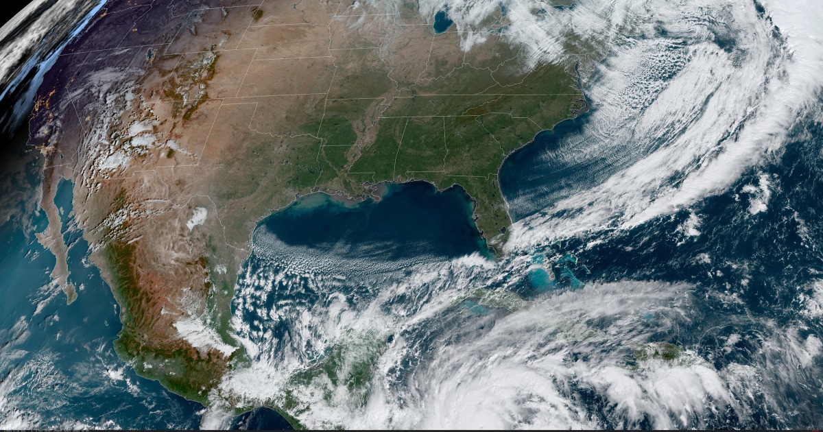 Strengthening Eta, the 12th hurricane of season, barrels toward Central ...