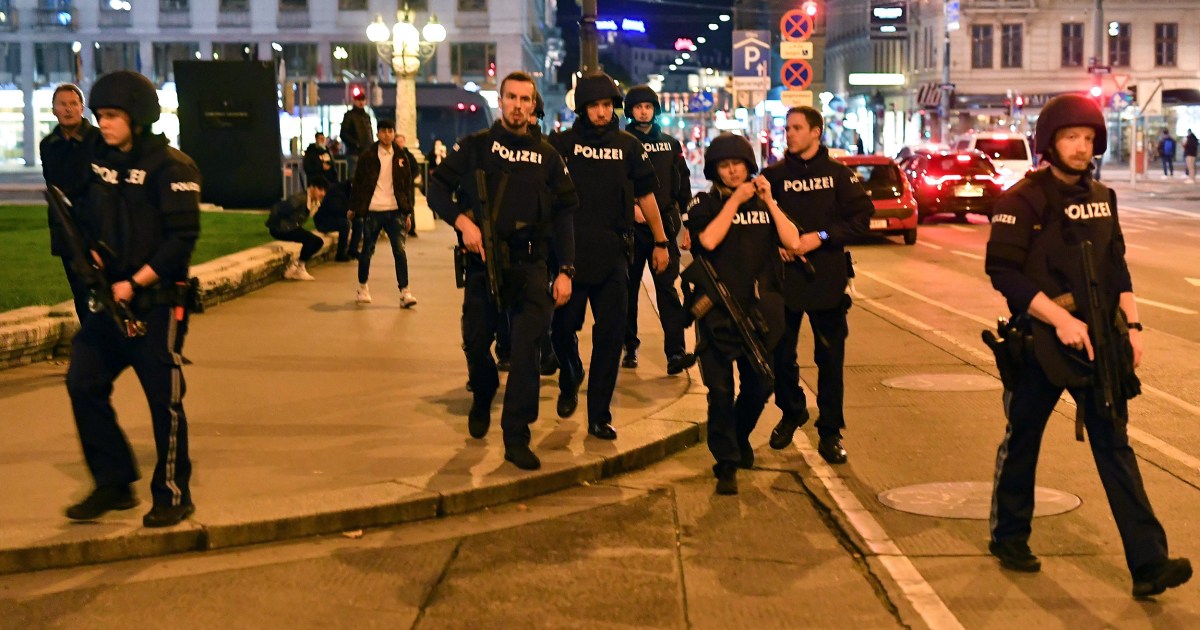 4 dead, at least 14 injured in suspected Vienna terror attack; shooter ...