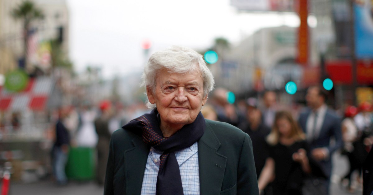 Hal Holbrook, actor acclaimed for his portrayal of Mark Twain, dies at 95