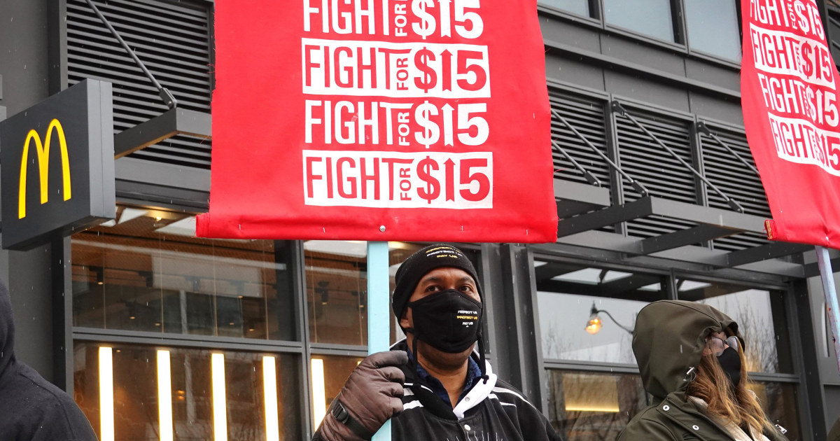 A $15 minimum wage would spur job losses but lessen poverty ...
