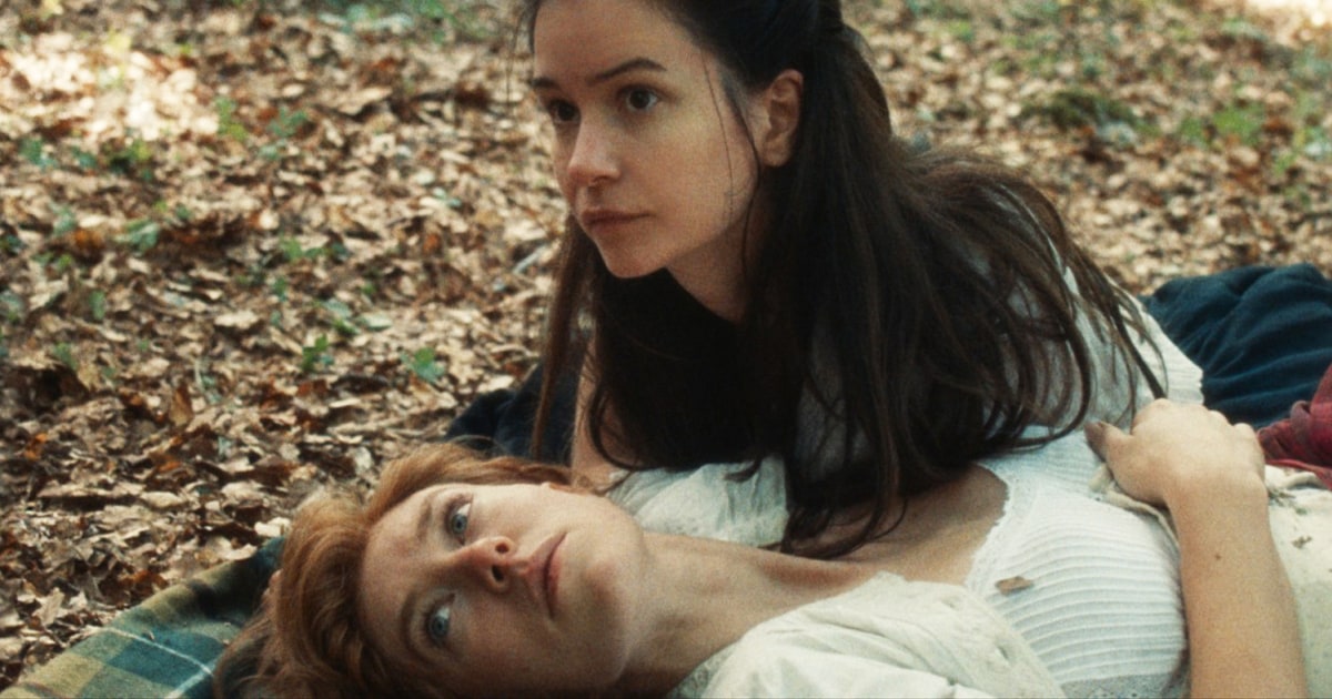 'The World to Come' star on complexity of portraying a 19th century lesbian romance