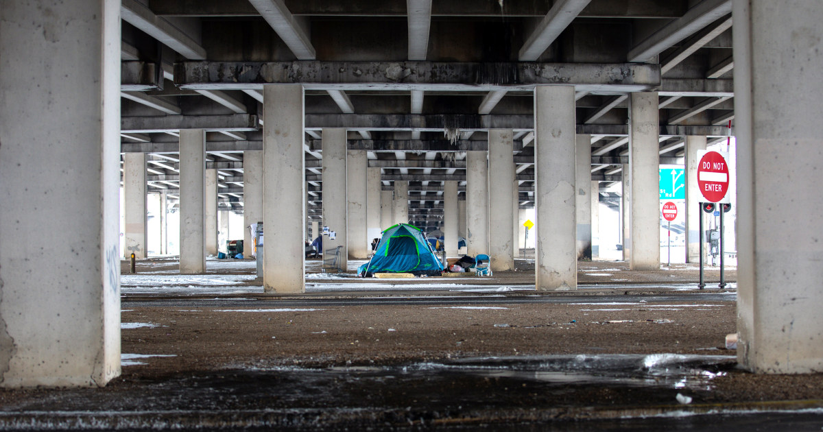 Texas homeless population seeks refuge amid bone-chilling temperatures