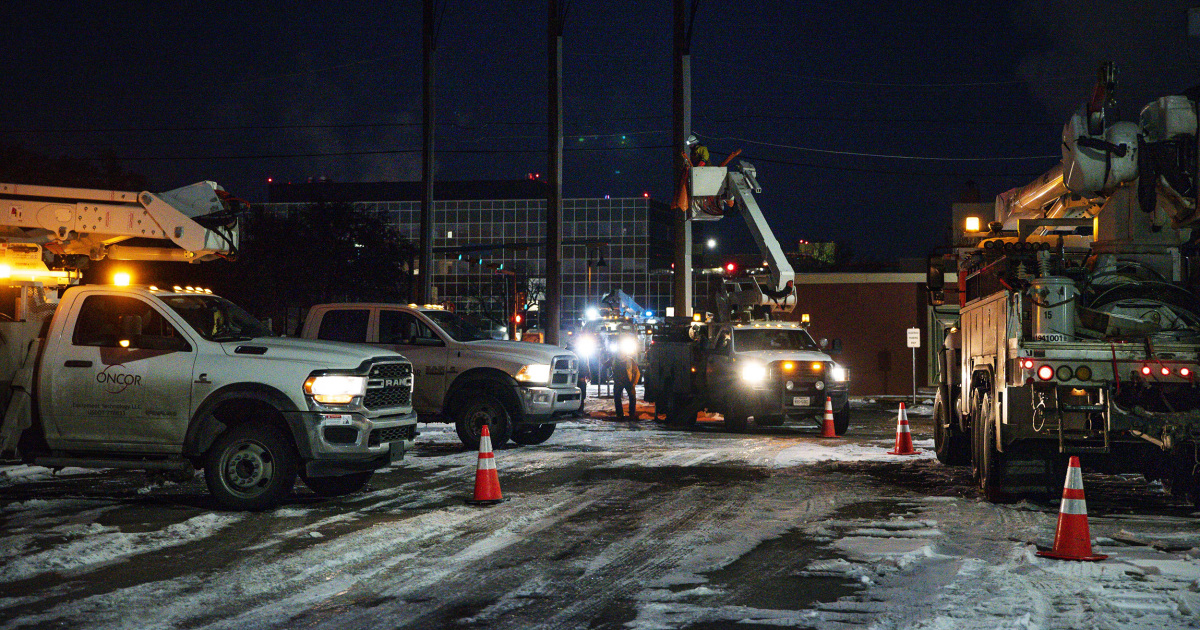 Power comes back for most in Texas, but other problems pile up