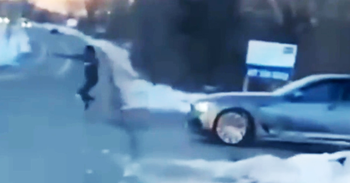 Dramatic video shows car being rammed, roadside shooting near Boston