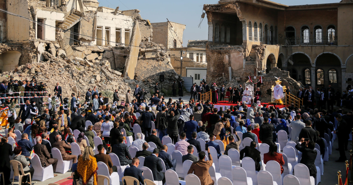 Pope Francis calls for forgiveness in heart of former ISIS 'caliphate ...