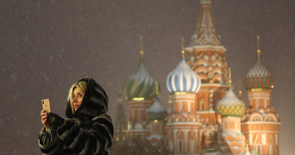 Russia slows Twitter's speed after row over anti-Kremlin protests ...