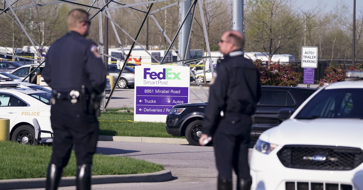 Gunman in FedEx shooting legally purchased assault rifles used in ...