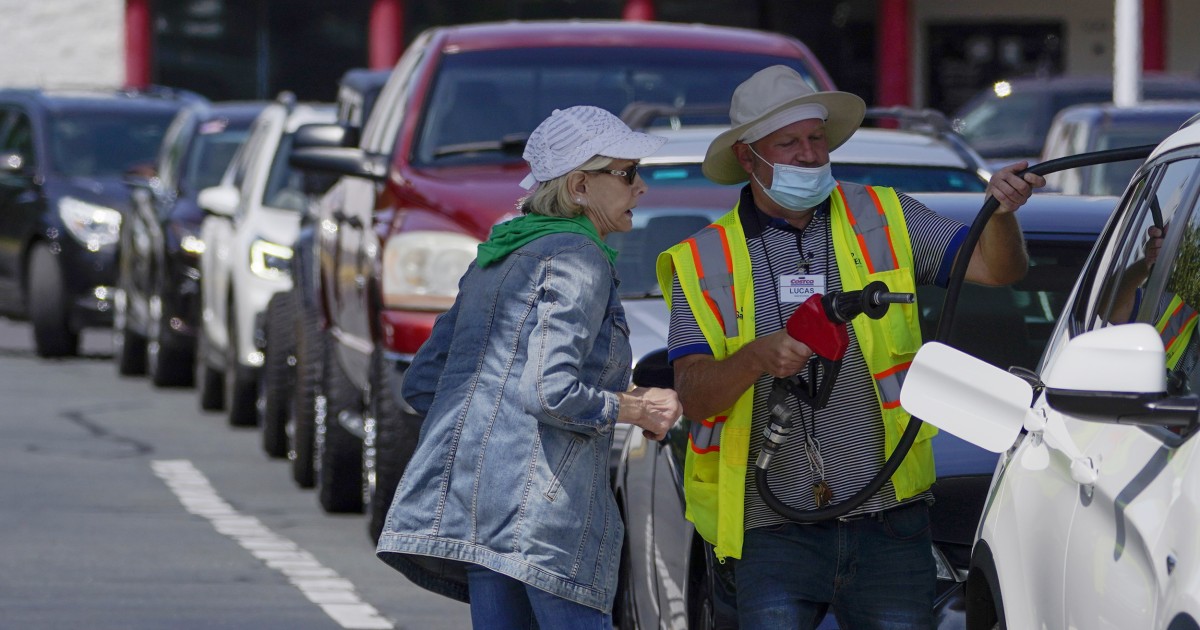 Some gas stations run dry after motorists rush to fill their tanks as ...